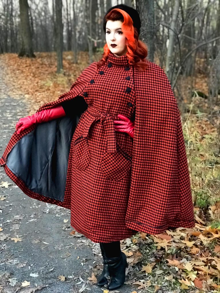 Vintage Style Cape Coat Extravaganza! Making Vogue V9288 Cape Coat ...